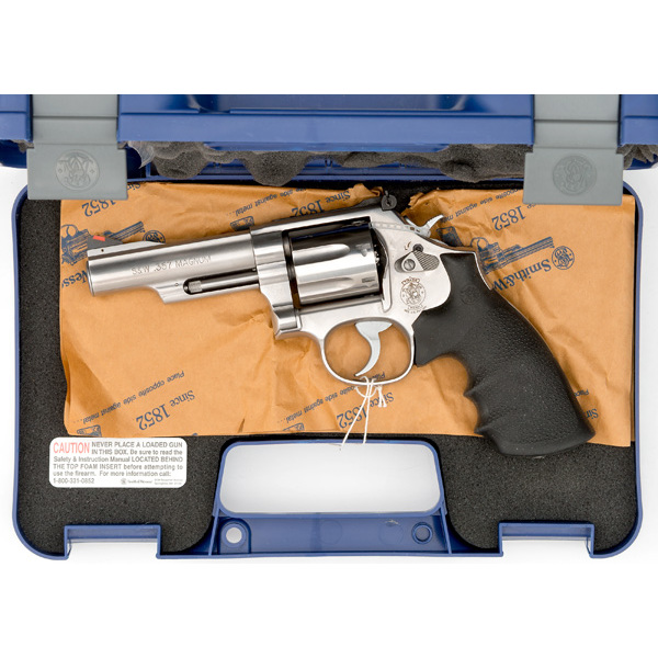 *Smith & Wesson Model 620 Double-Action Revolver - auctions & price archive