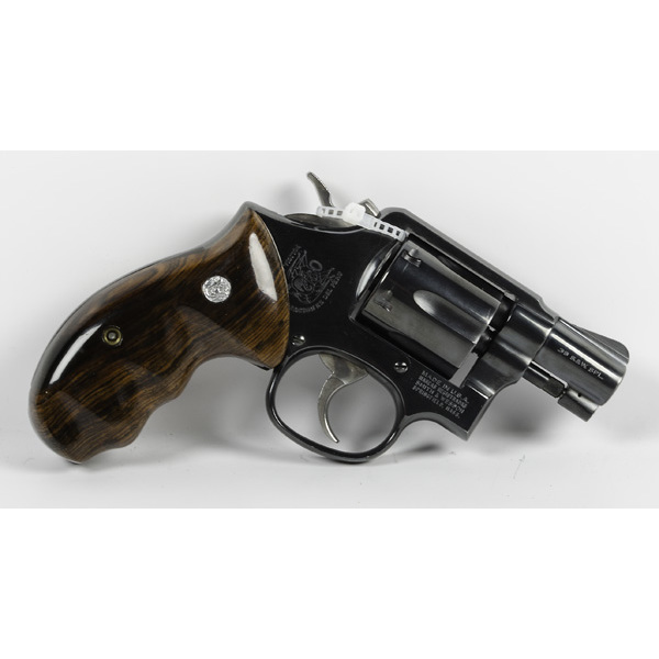 *Smith & Wesson Model 10 Double-Action Revolver - Auktionen & Preisarchiv
