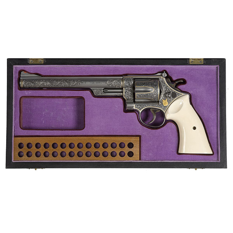 * Smith & Wesson Model 29 Engraved Revolver with Gold Inlay, - auctions ...